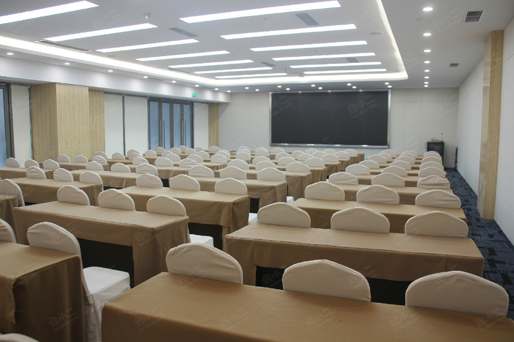 成都星宸假日酒店会议室_会场预订_实景图片_全景看场地_会小二